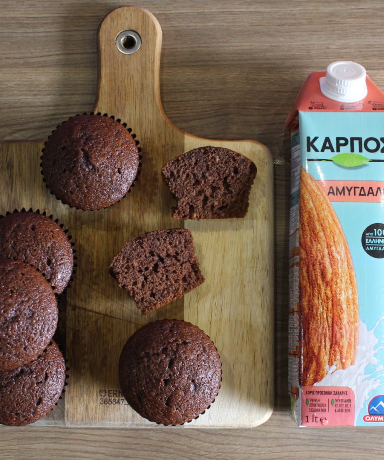 Νηστίσιμα vegan cupcakes χωρίς μίξερ - ΟΛΥΜΠΟΣ